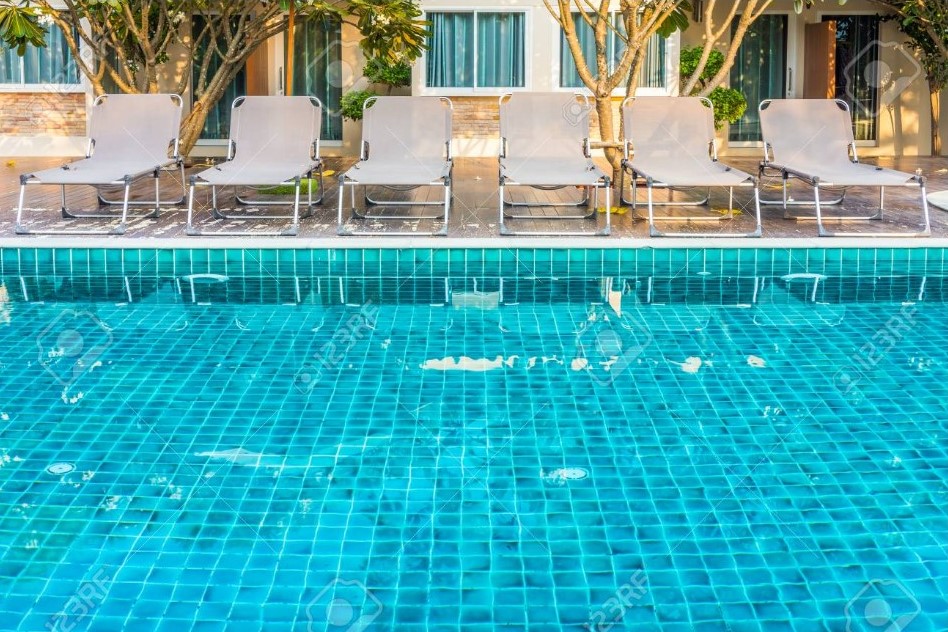 Perbedaan Kolam Renang Overflow dan Skimmer | Raga Pool